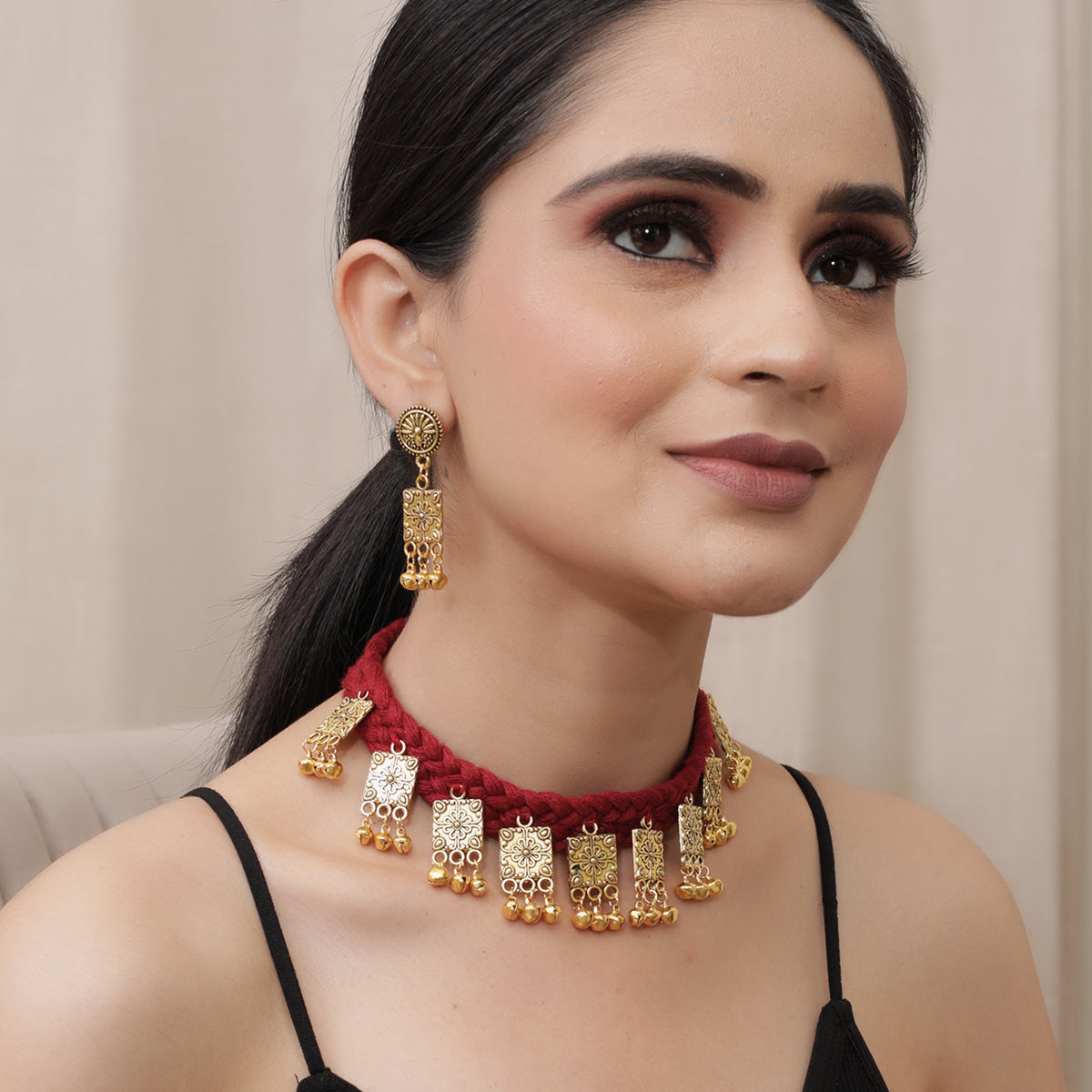 Antique Gold Finish Thread Work Hasli Necklace Set – A Local Tribe